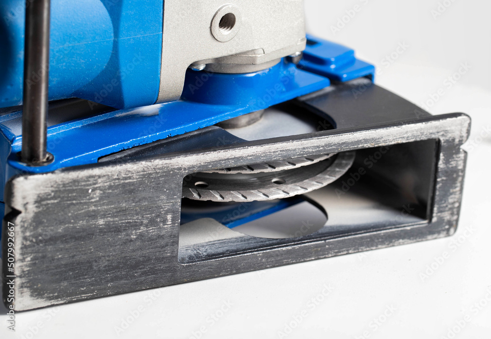 Powerful electric wall chaser for recessing in walls. construction tool ...