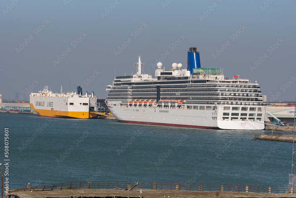 Southampton, England, UK. 2022. The cruise ship Arcadia and vehicle ...
