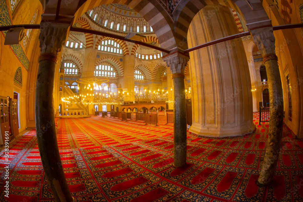 Foto de Interior of the Selimiye Mosque. The UNESCO World Heritage Site ...