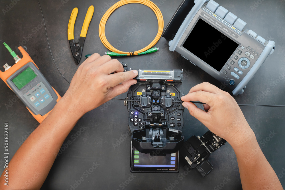 Fusion Splicing Tool, a set of fiber-optic or fiber-optic splicers for ...