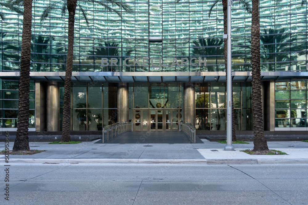 Foto de Miami, Florida, USA - January 2, 2022: The entrance of Brickell ...