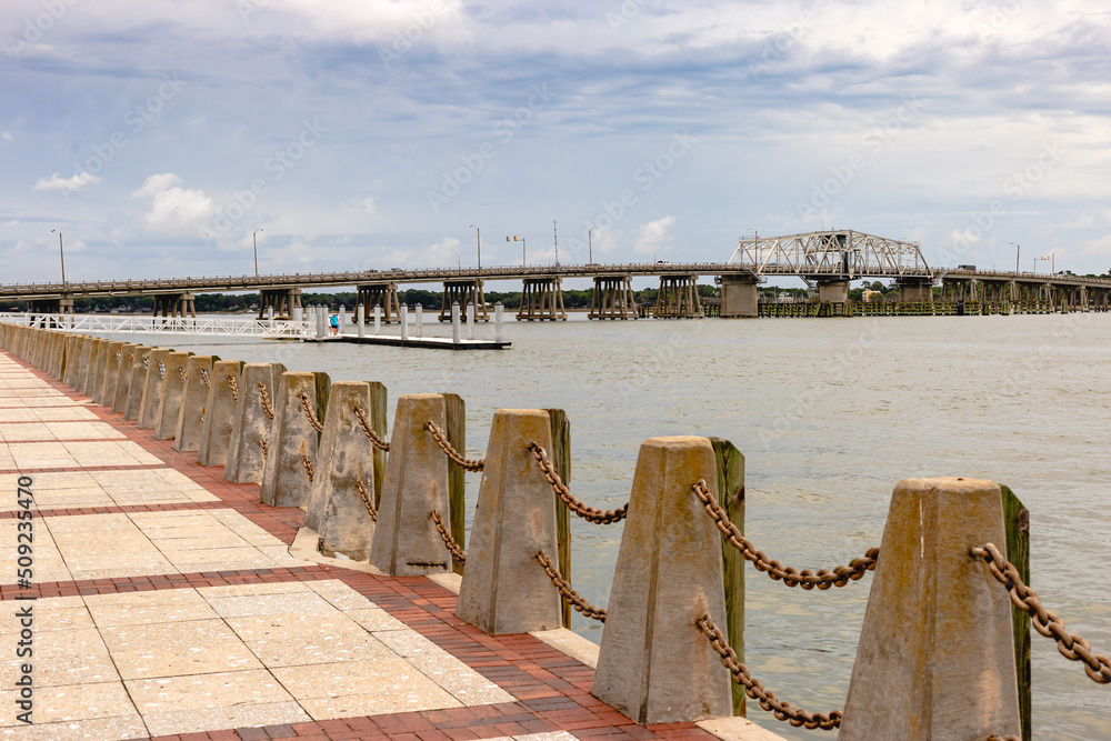 A view of the Richard V. Woods Memorial Bridge from the Henry C ...