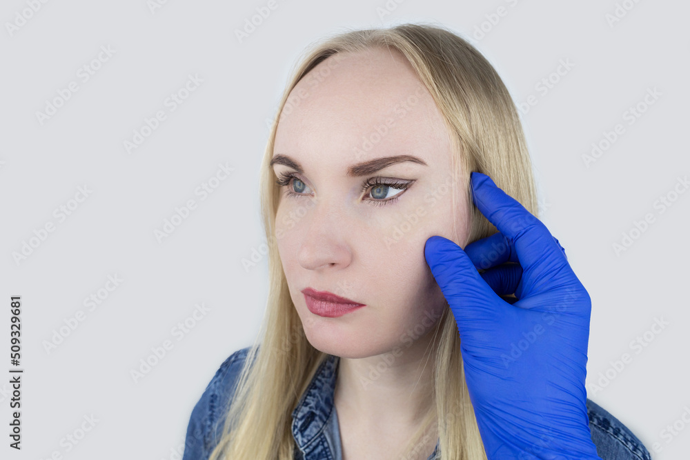 Fox eye lift. Before and after. On left is a girl with normal eyes, and ...