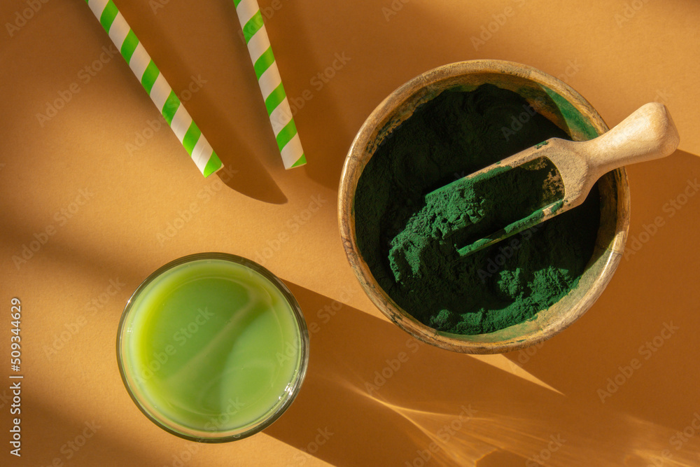 Blue-green algae Chlorella and spirulina powder, dietary supplement for ...
