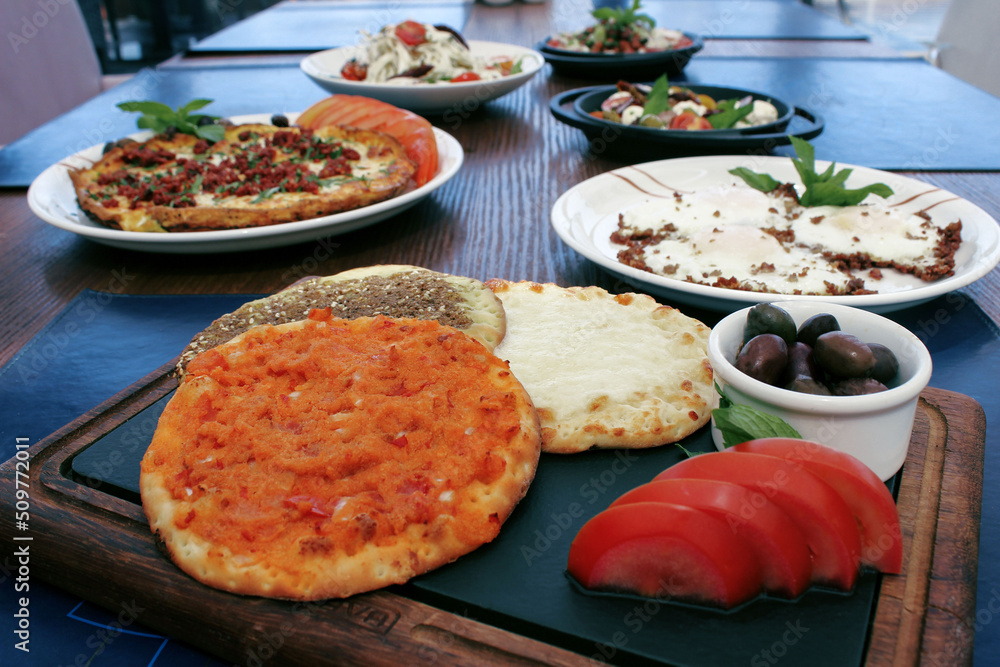 Traditional Arabic food | Arabic food backgrounds | Lebanese food ...