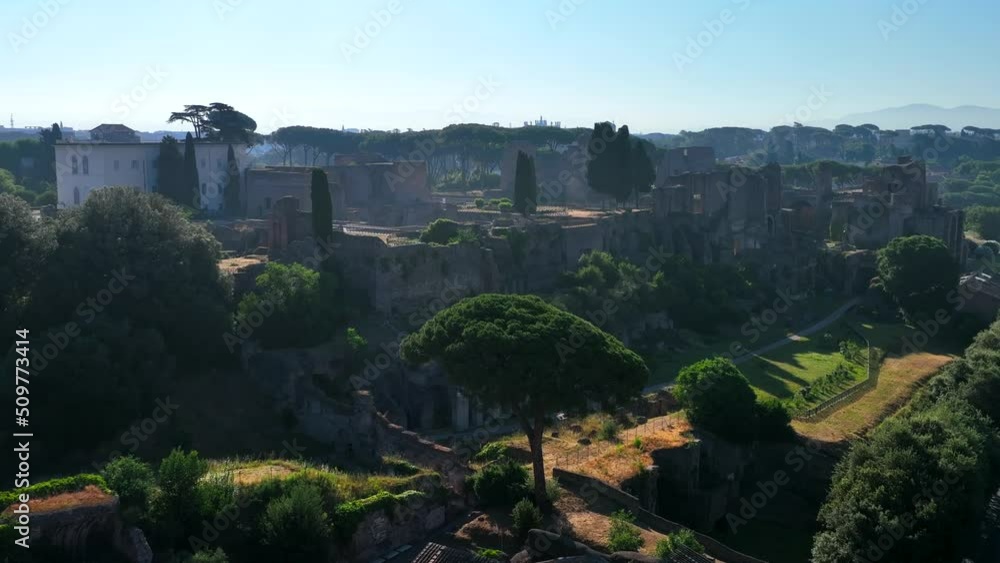 Il colle del Palatino a Roma, Italia Vista aerea sulle antiche rovine ...
