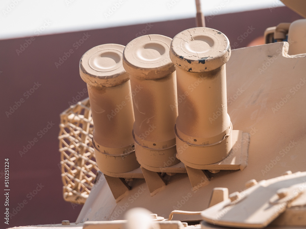 Foto de Abu Dhabi, UAE - Feb.23. 2011: The smoke grenade launcher on ...