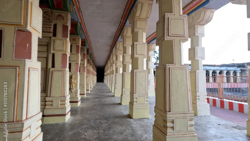 Corridors of Ramanathaswamy Temple, Rameshwaram, Tamil Nadu, India ...