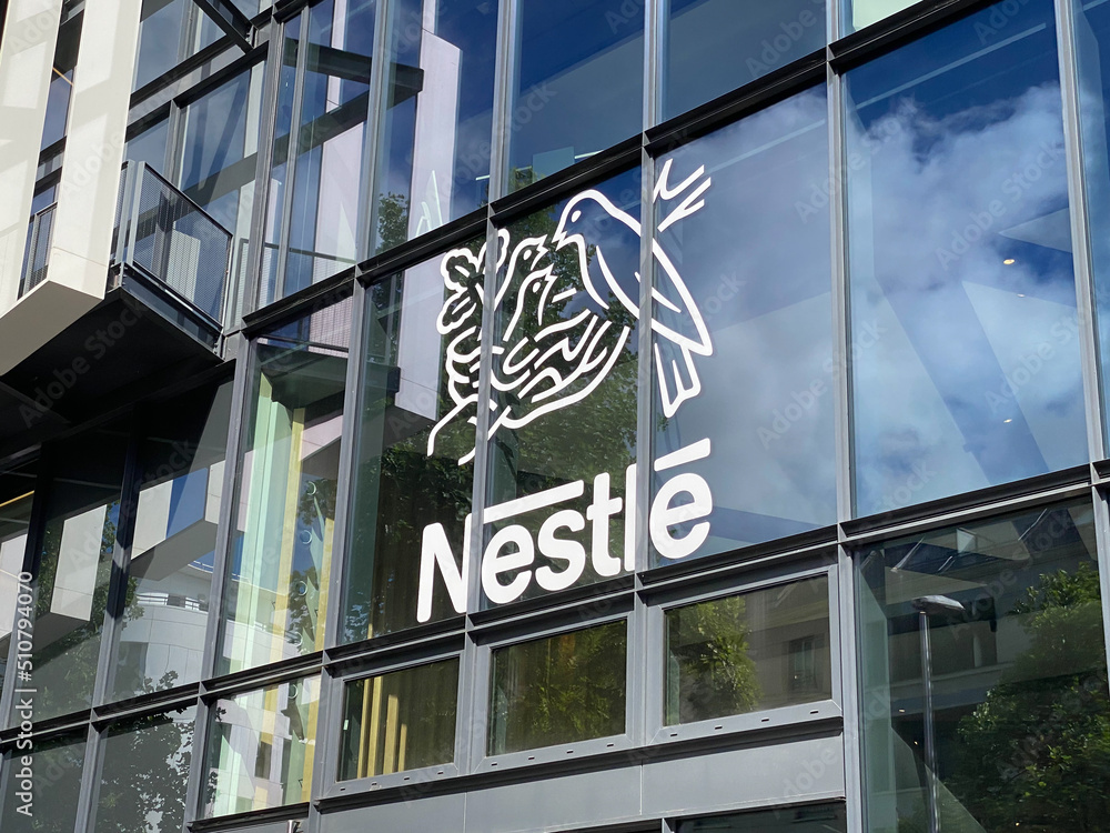 Nestle Logo on the Nestlé France headquarters building near Paris Stock ...