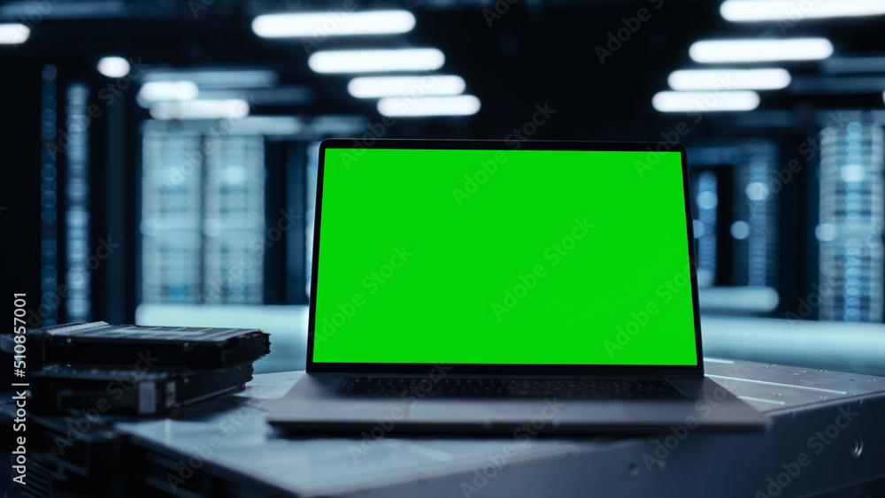 Laptop Computer with Green Screen Chroma Key Mock Up Display Stands on ...