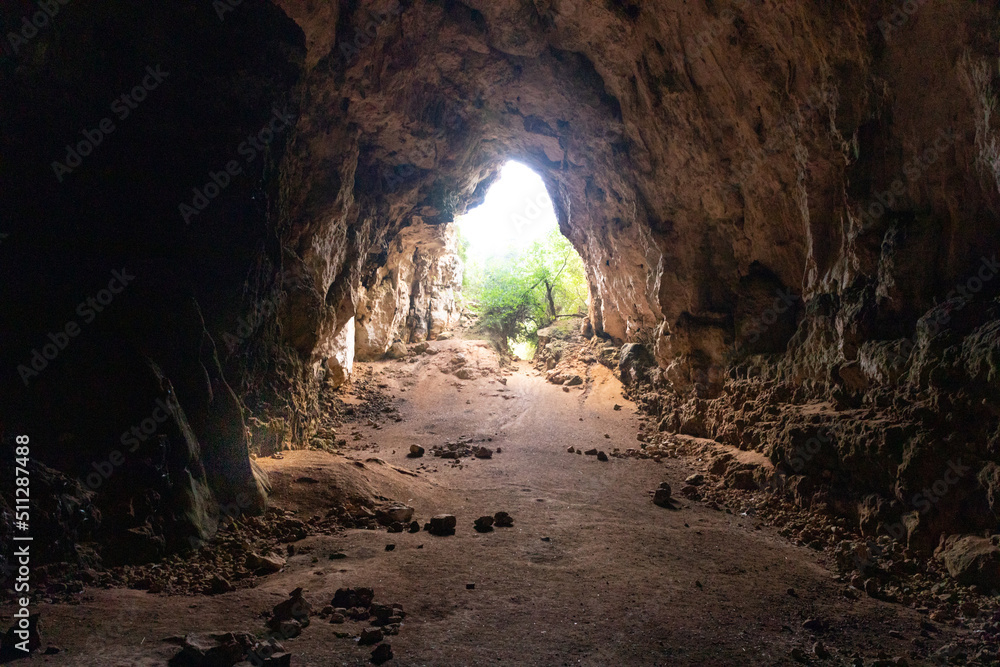 Cova des coloms, en Menorca (Islas Baleares, España). Una gran cueva ...