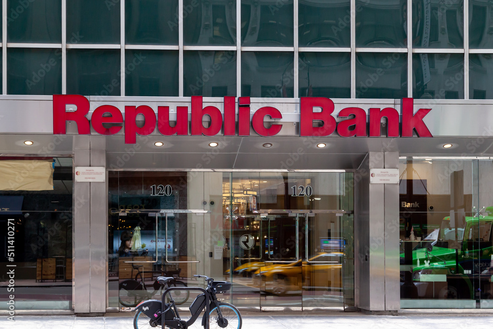 Chicago, Illinois, USA - March 29, 2022: The Republic Bank of Chicago ...