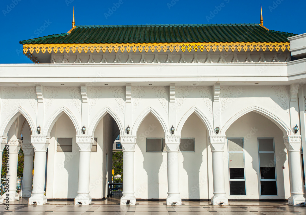 Foto de Batam Raja Ali Haji Museum Building, a very iconic building ...