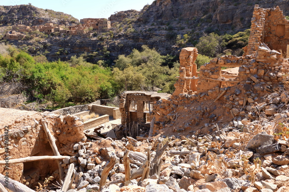 Fotka „View of ruins of an abandoned village at the Wadi Bani Habib at ...