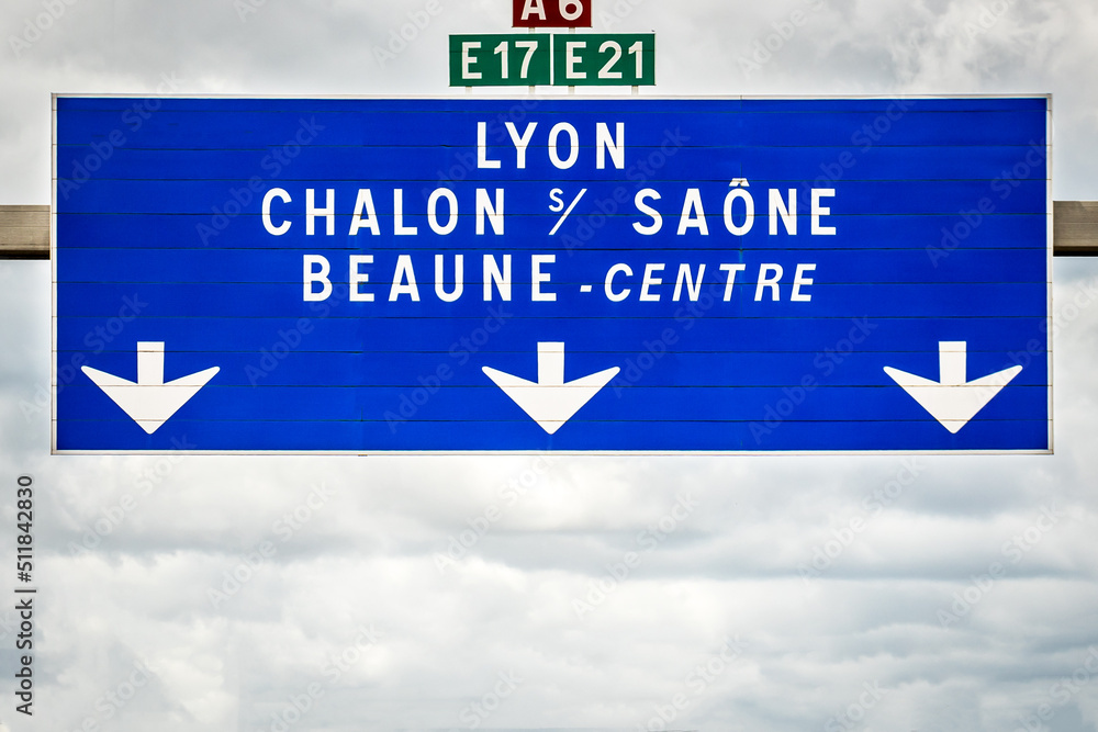 panneau de direction sur l'autoroute en France Stock Photo | Adobe Stock