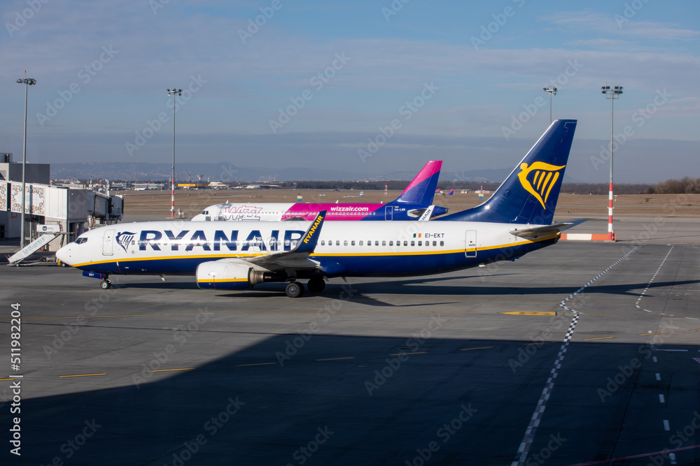 Ryanair Boeing 737-8AS EI-EKT and WizzAir Airbus A320 HA-LWK airplanes ...