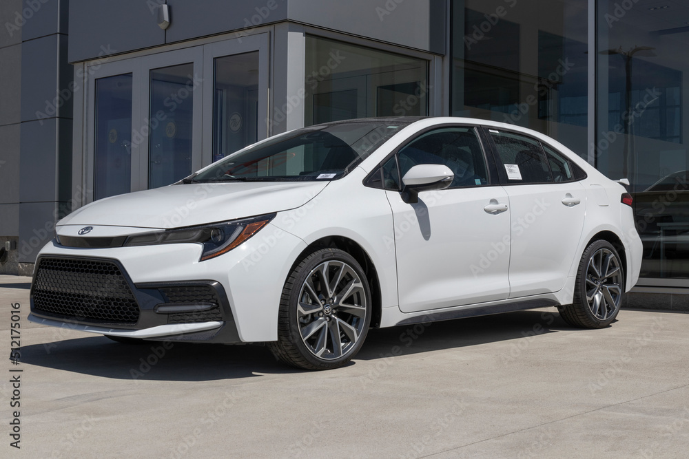 Toyota Corolla display. Toyota offers the Corolla in L, LE, Hybrid LE ...