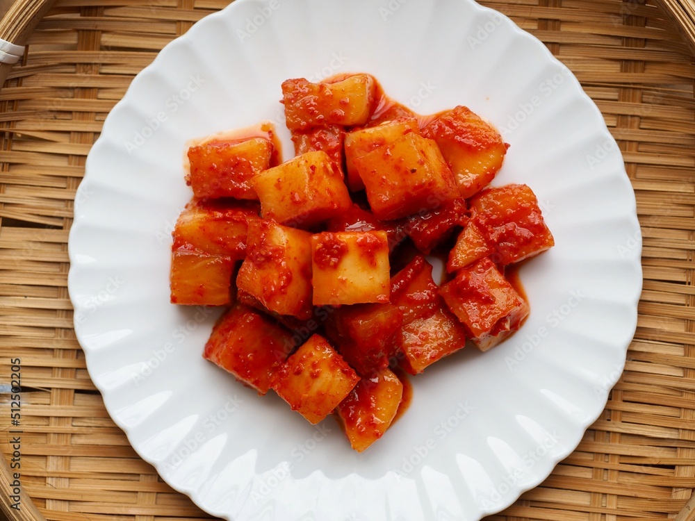 한국의 전통음식 신선한 무 김치, 깍두기 Stock Photo | Adobe Stock