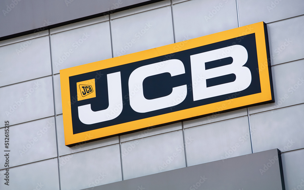 Fotografia do Stock: Minsk, Belarus, Jun 2022. JCB logo on building ...