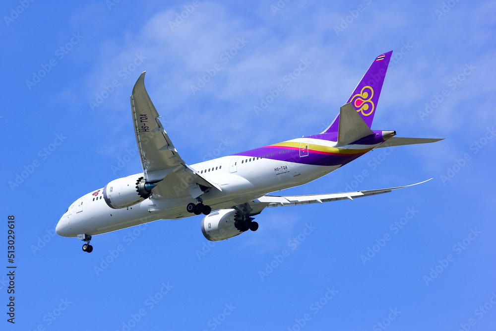 Boeing 787-800 Dreamliner HS-TQA of Thaiairway. Stock Photo | Adobe Stock