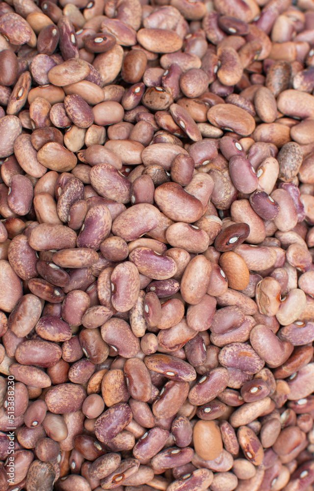 Frijoles color rosa claro apilados en forma de textura desde una toma ...