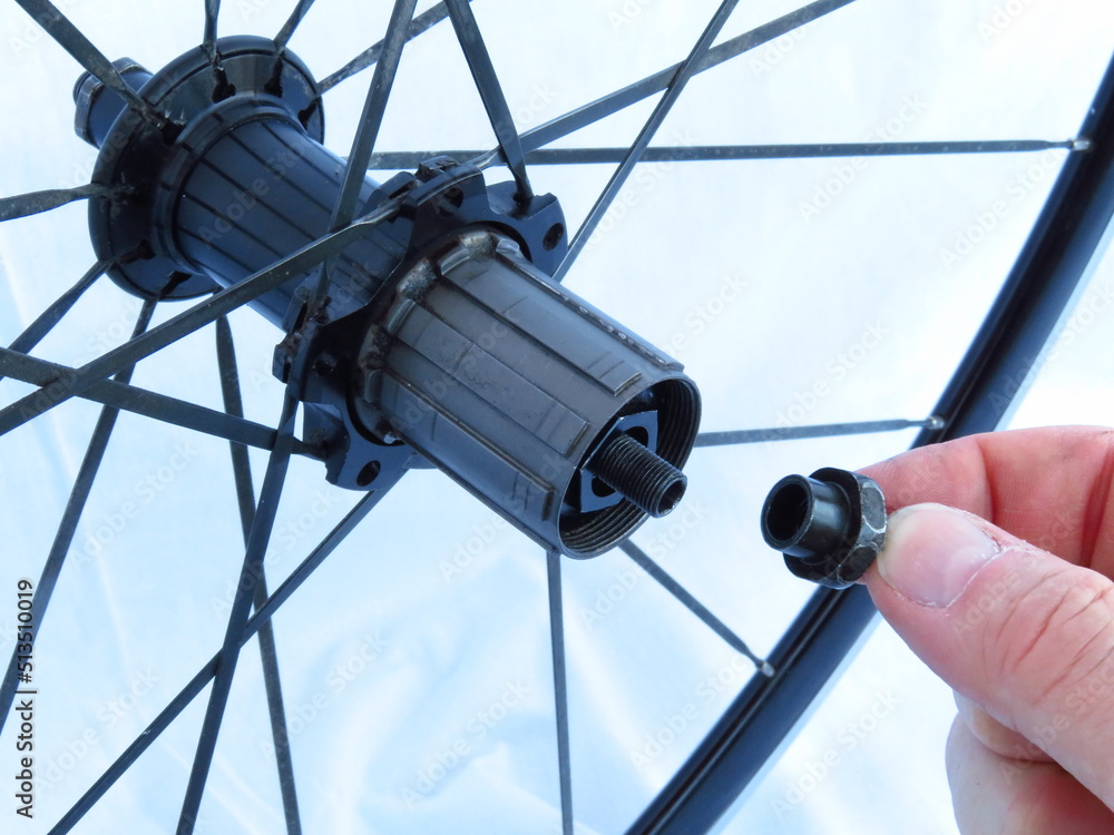 Moyeu arrière d'un vélo, démontage, vérification, nettoyage ...
