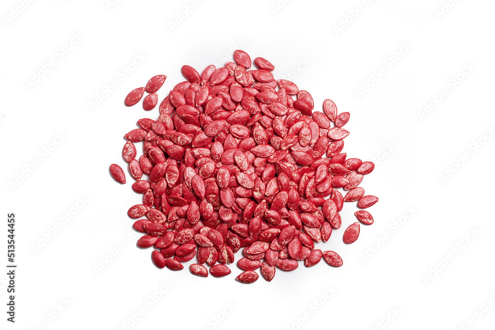 Sementes coloridas sobre fundo branco de diversas variedades, formatos ...