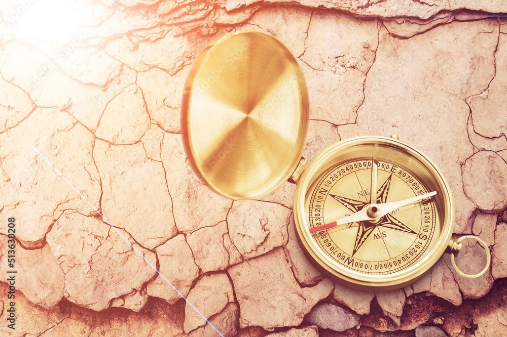 Foto de Compass. Traditional navigation device indicating the cardinal ...