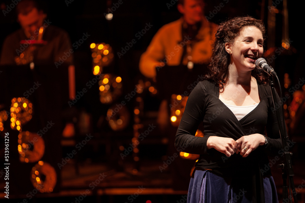 Big Band: the jazz singer. Friendly chat from a female crooner on stage ...