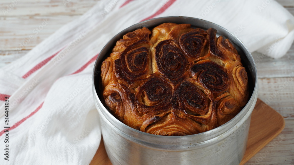 Kubaneh - Yemenite Jewish bread, brioche bread - served on Shabbat ...
