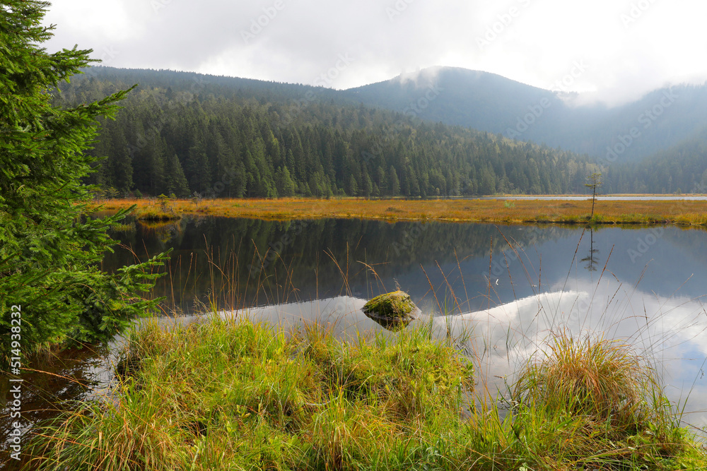 Großer Arbersee am Großen Arber im Herbst, Bayerischer Wald, Bayern ...
