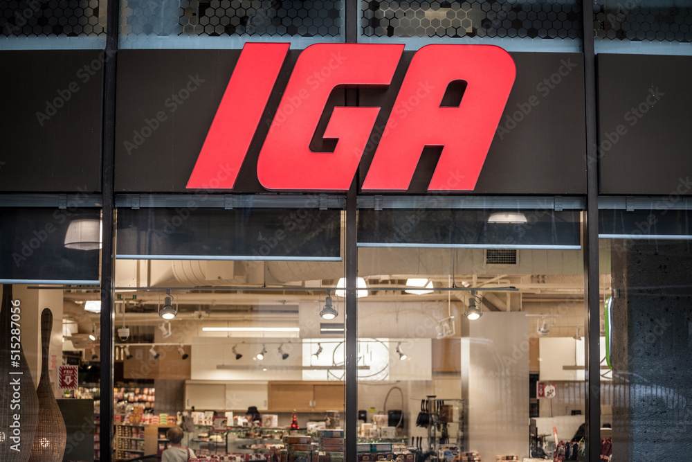 MONTREAL, CANADA - NOVEMBER 9, 2018: Entrance of an IGA Supermarket ...