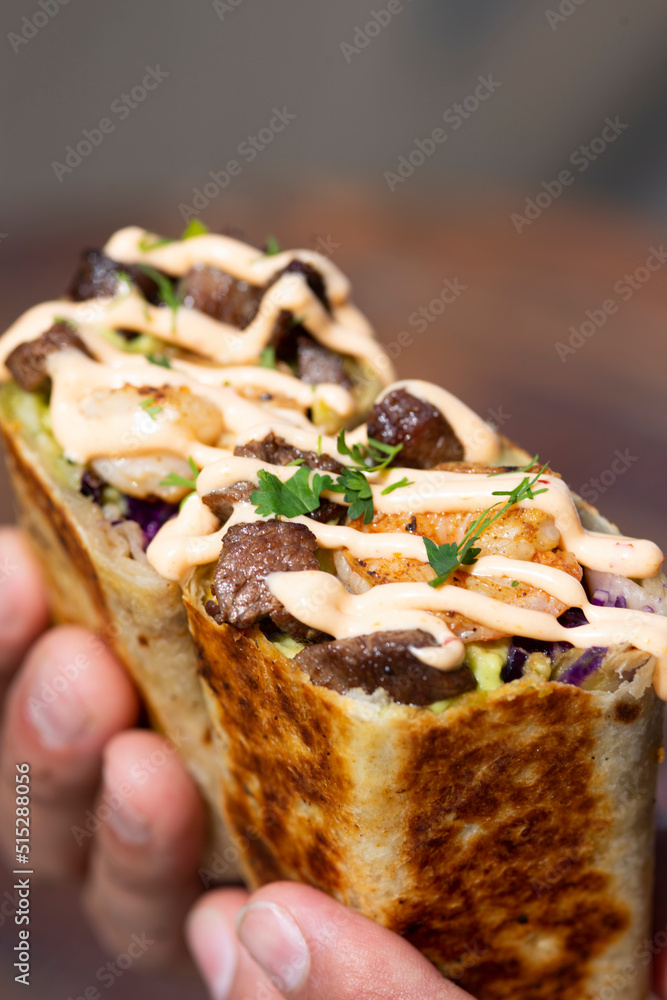 plato tipico de la comida mexicana Stock Photo | Adobe Stock