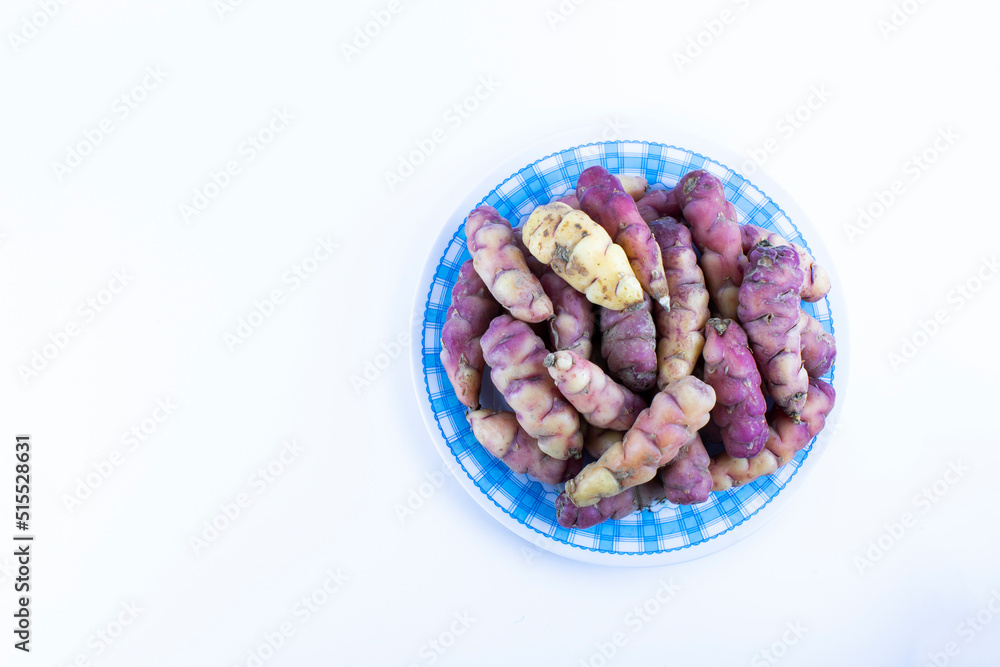 Oca (Oxalis tuberosa) papa oca, comida andina. Tradicional y ancestral ...