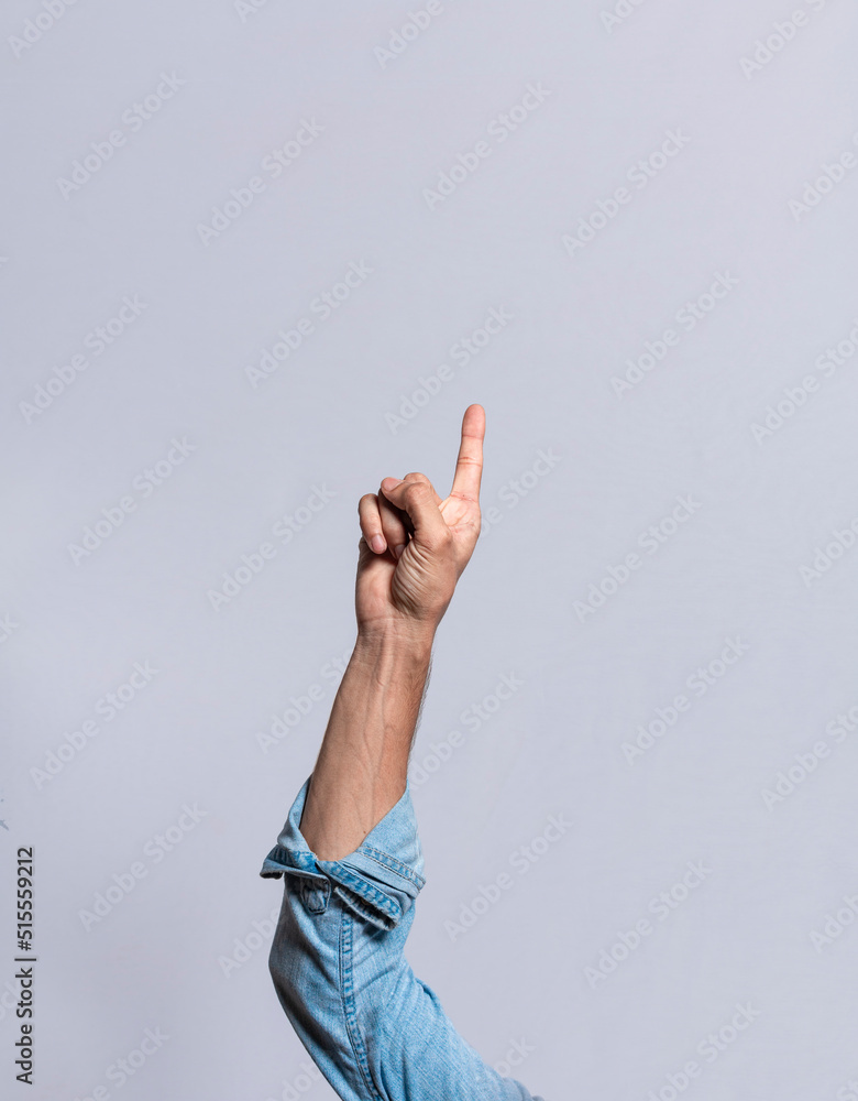 Hand counting number one, Boy hand showing number one, Guy finger ...