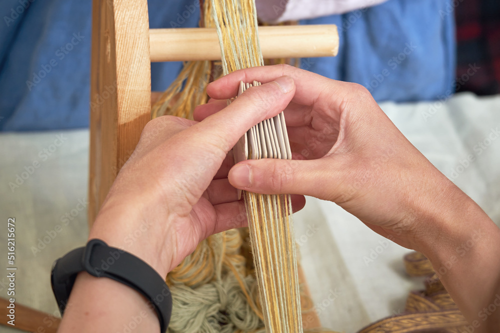 An ancient Roman woman makes yarn and sews from vintage wool ...