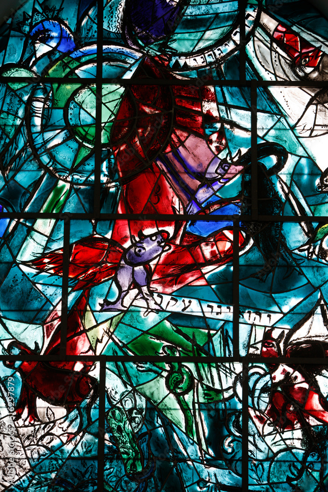 Stained glass window in the synagogue of the Hadassah hospital : Tribes ...