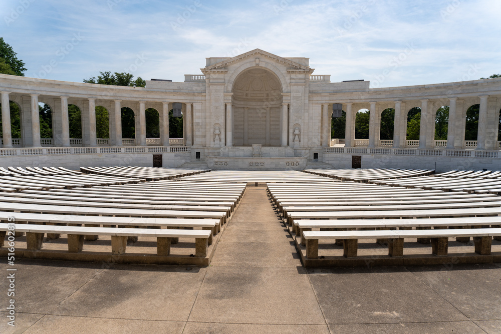 Washington D.C.: Memorial Amphitheater at Arlington National Cemetery ...