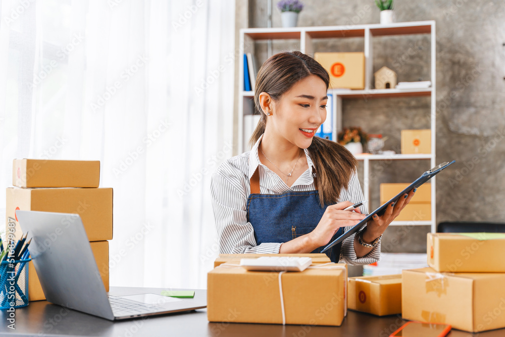 Entrepreneurs Small Business SME, Young Asian women happy after a new ...