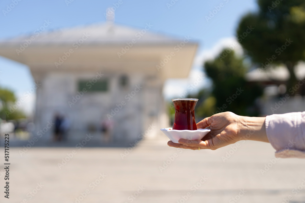 Turkish Tea in the Mihrimah Sultan Mosque and Uskudar Fountain ...