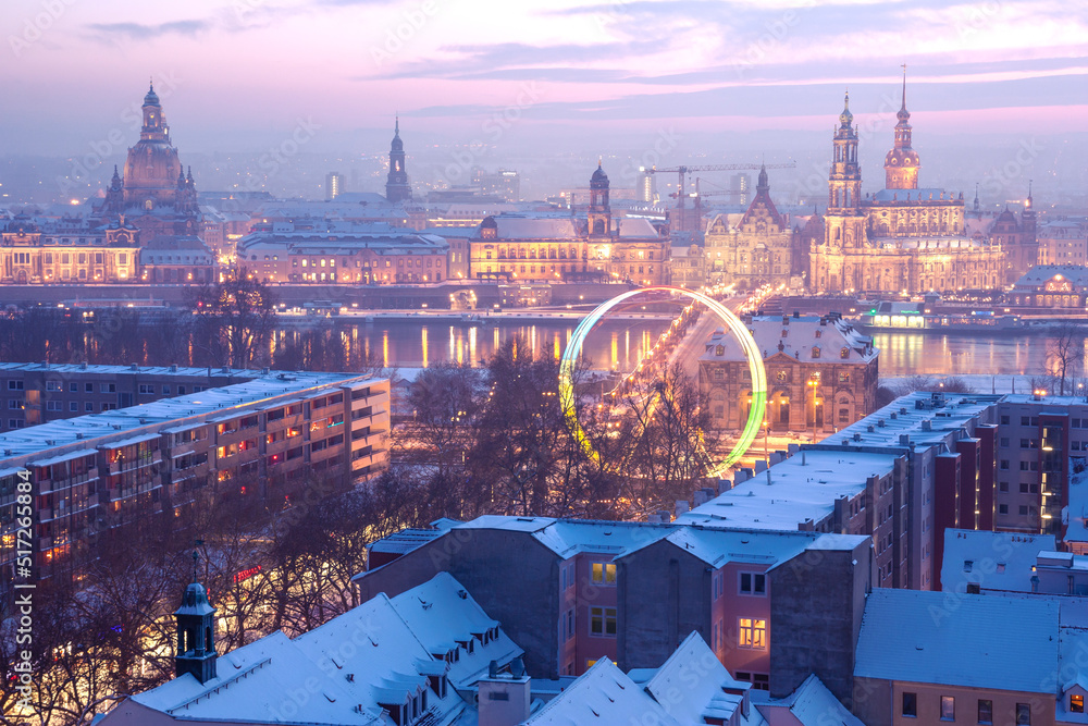 Dresden von oben, im Winter, mit schnee zu Weihnachten mit ...