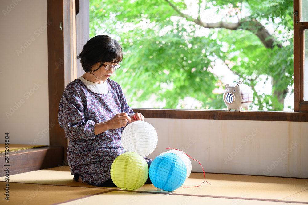 Asian (Japanese) women doing traditional crafts, etc. Stock Photo ...