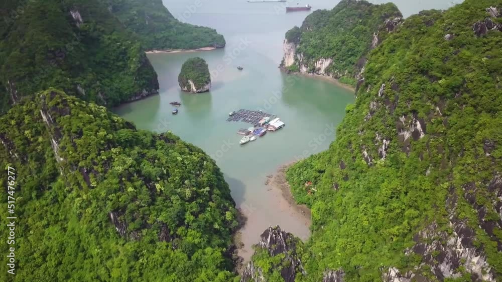 Vídeo do Stock: Aerial footage of Mystical Ha Long Bay in Vietnam ...