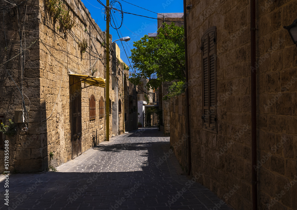 Old traditional lebanese house in a village, North Governorate, Batroun ...