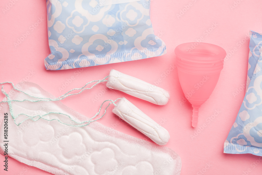 Woman menstruation cycle, sanitary pads, menstrual cup anв tampons on ...