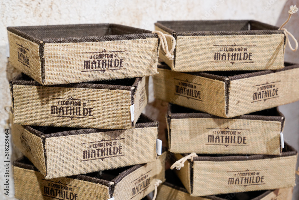 le comptoir de mathilde logo sign store and brand text box of boutique ...