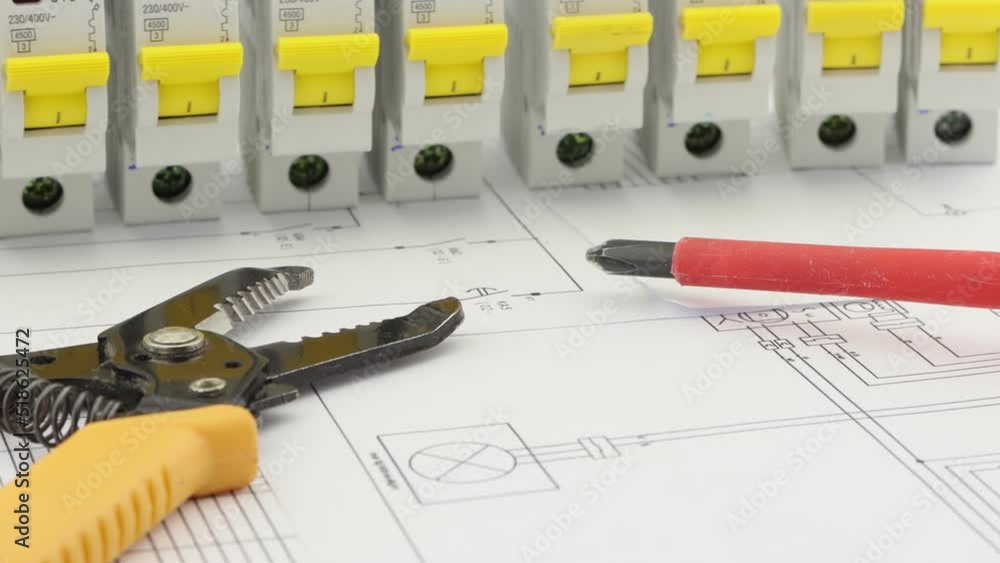 Automatic current switches and materials for the installation of the ...