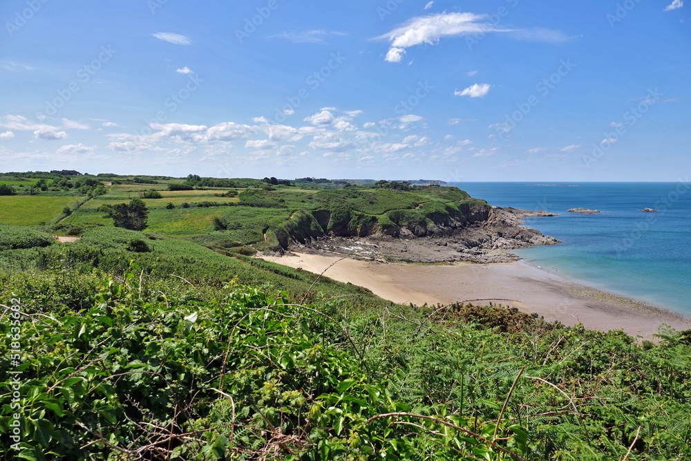 Foto de Randonnée sur le GR 34 de Cancale à la Pointe du Grouin do ...