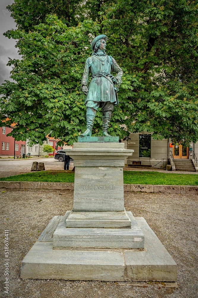 Foto de Statue of Peter Wessel Tordenskiold, Danish-Norwegian naval officer, heroes of Norwegian ...