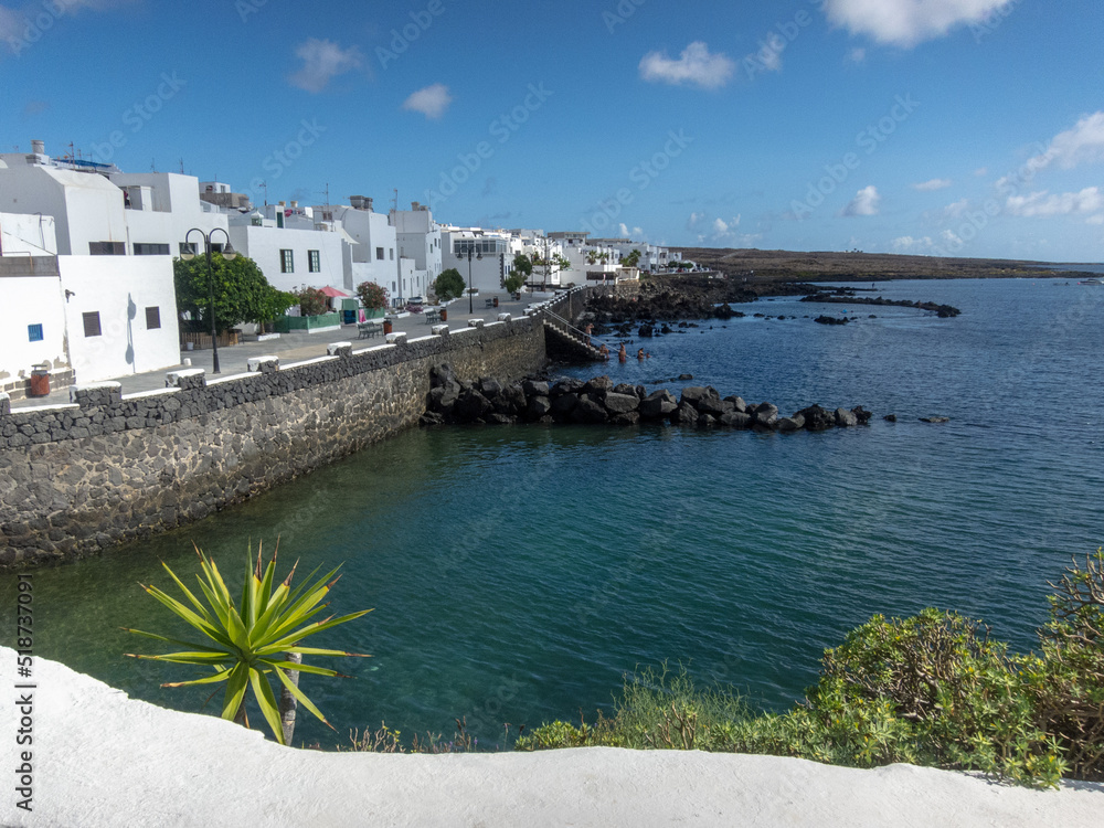 Pueblo costero de Punta Mujeres, arquitectura tradicional de pequeñas ...